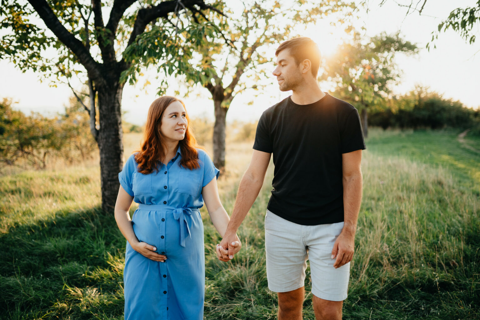 Nejčastější mýty o početí? Stoj na hlavě pomůže spermii k vajíčku a ovulace nastává vždy 14. den ...